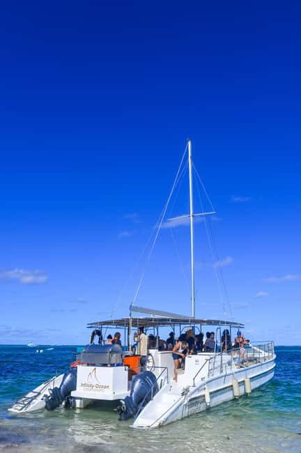 Punta Cana Bavaro: Private catamaran boat with snorkeling, open bar, and sailing - The Experience in Detail