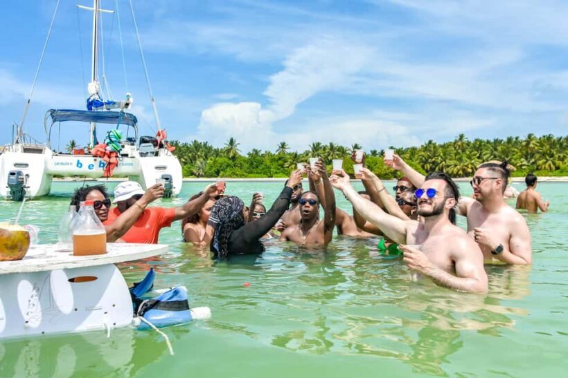 Punta Cana Catamaran Party Boat (Adults only) - Key Points
