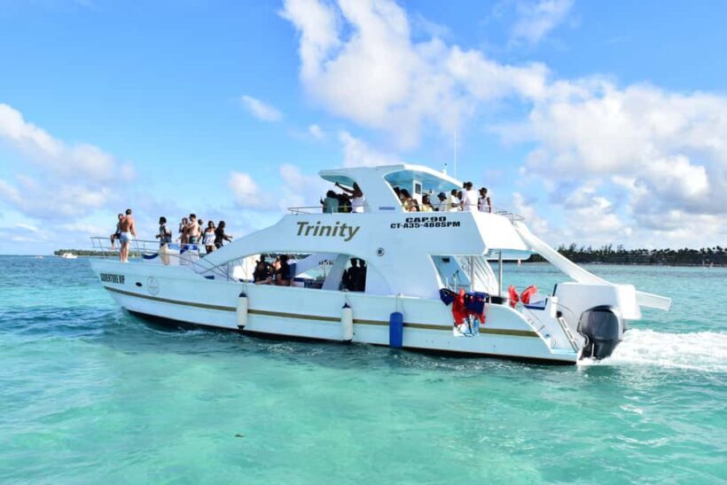 Punta Cana Catamaran Party Snorkeling, Open Bar & Music - Who Should Consider This Tour?