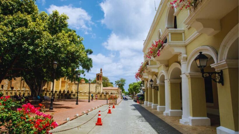Punta Cana: Experience the essence of Santo Domingo with lunch and the Colonial Zone - Key Points