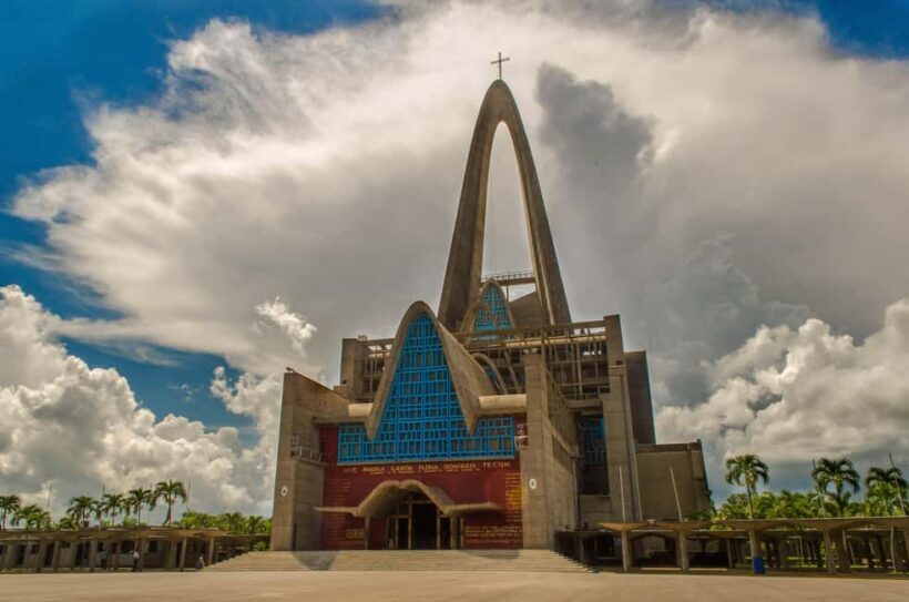 Punta Cana: Higüey Basilica & City Tour w/Local House Visit - An In-Depth Look at the Higüey Basilica & City Tour