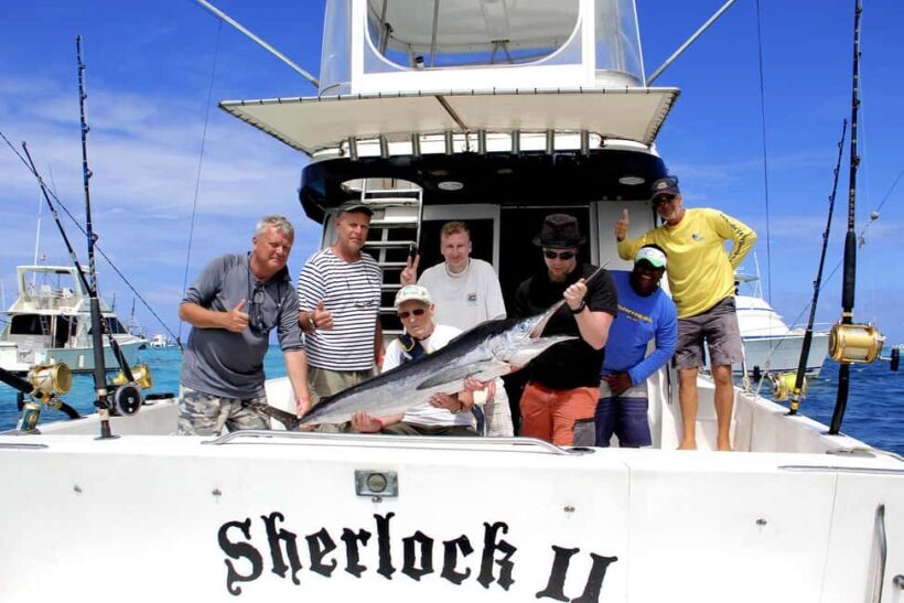 Punta Cana offshore private fishing charter "Sherlock" 39 ' - Key Points