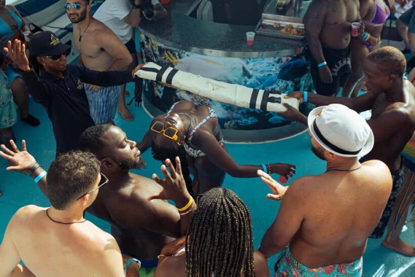 Punta Cana Party Boat with Snorkeling and Open Bar included - FAQ