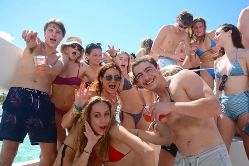 Punta Cana Private Catamaran Cruise, Open Bar & Snorkeling - Key Points