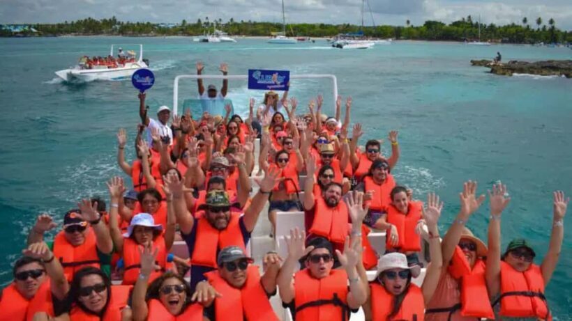 Punta Cana: Saona Islan Full Day With Catamaran and buffet - FAQ