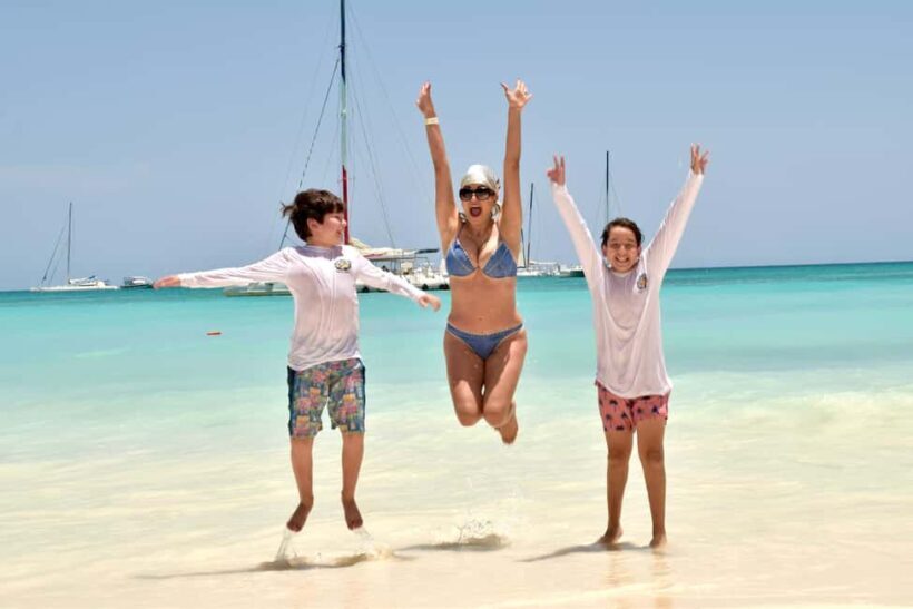 Punta Cana: Saona Island Private Yacht Tour with Snorkeling - What to Bring and Considerations