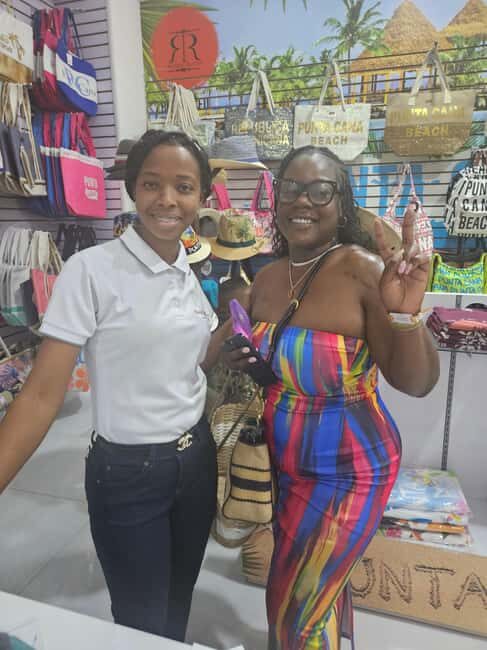 Punta Cana: Souvenir Shopping Tour with Traditional Tastings - What the Tour Involves