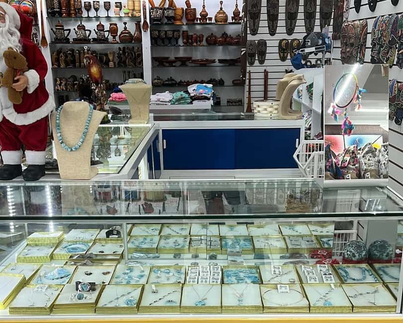 Punta Souvenirs -Shooping Tour free - An In-Depth Look at the Punta Souvenirs Shopping Tour