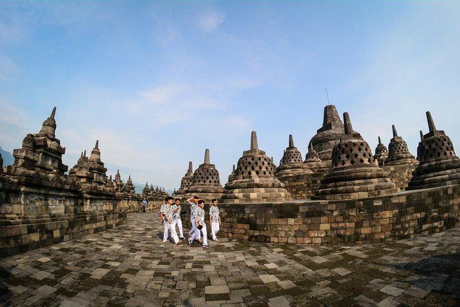 Punthuk Setumbu Sunrise, Borobudur Temple And Merapi Lava Experience - Who Is This Tour Best For?