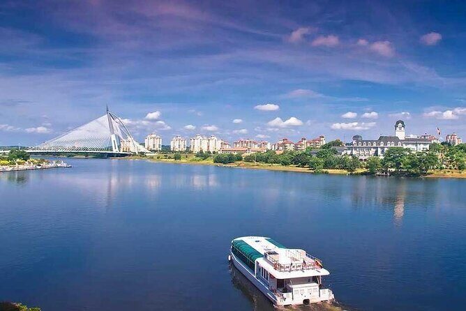 Putrajaya City, Bridges & Batu Caves with Professional Tour Guide - Why This Tour Offers Great Value