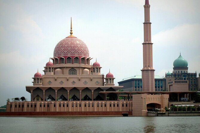 Putrajaya City Tour from Kuala Lumpur including Sightseeing Cruise - Detailed Insights into Putrajaya: The Complete Experience