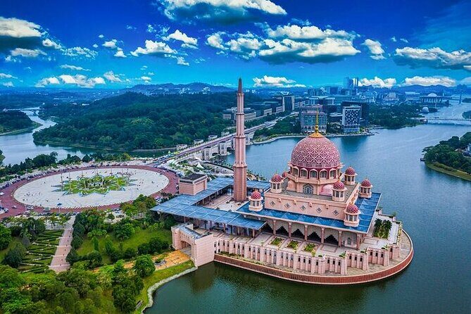 Putrajaya Tour From Kuala Lumpur Includes Batu Caves - The Itinerary in Detail