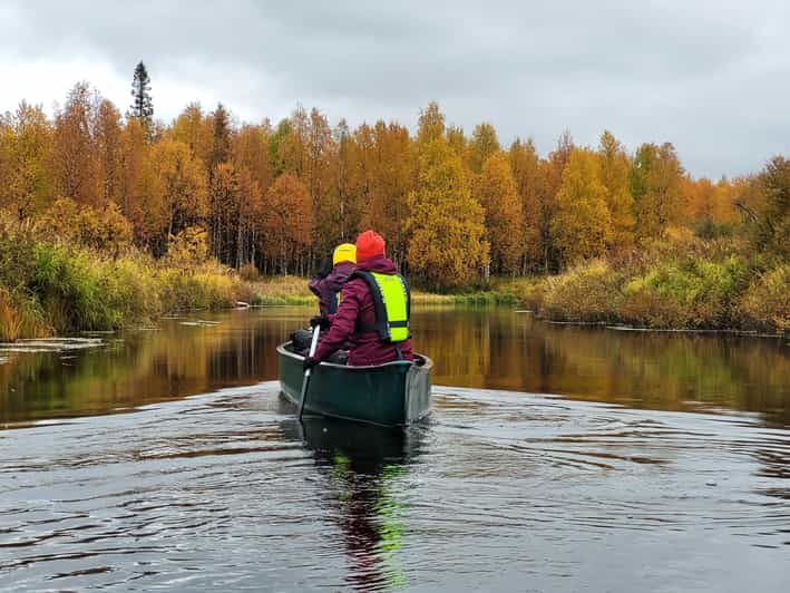 Pyhätunturi: Easy Canoe Trip on Lake Pyhäjärvi - An Authentic and Relaxing Introduction to Canoeing in Lapland