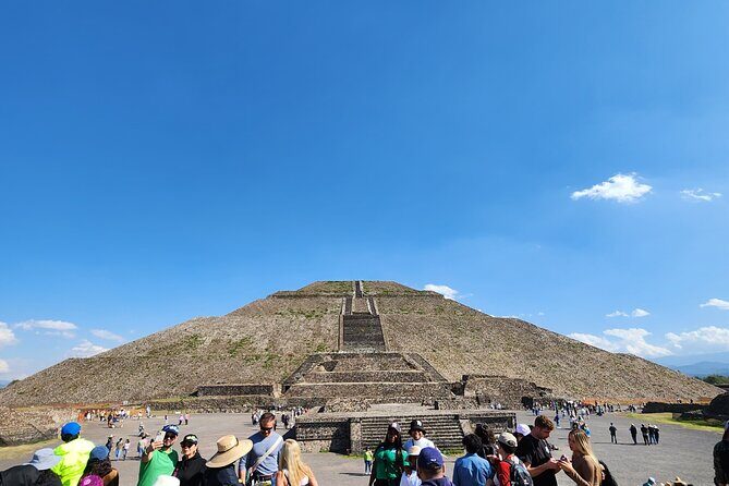 Pyramids and Basilica of Guadalupe Tour with Round Transport - Exploring the Pyramids and Basilica of Guadalupe: A Full-Day Tour Worth Considering
