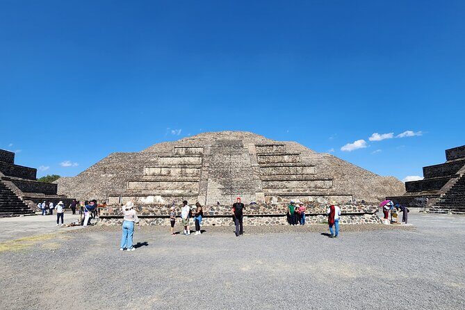 Pyramids and Basilica of Guadalupe Tour with Round Transport - What’s Included and What’s Not