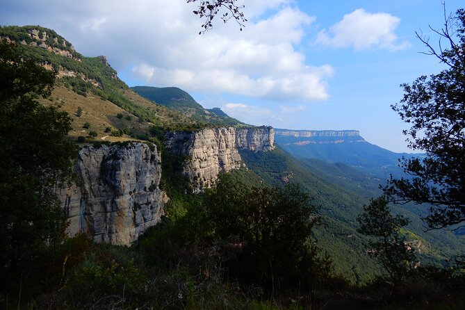 Pyrenees Medieval Village Hike From Barcelona - Natural Wonders: Valleys and Waterfalls