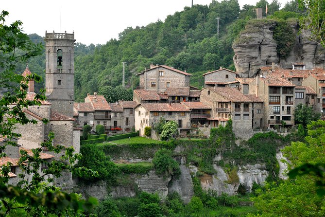 Pyrenees Medieval Village Hike From Barcelona - Essential Tips for Your Hiking Experience
