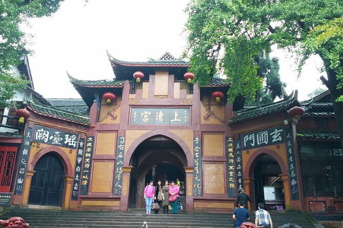 Qingcheng Mountain and Dujiangyan Irrigation Private Day Tour - Price and Value Analysis