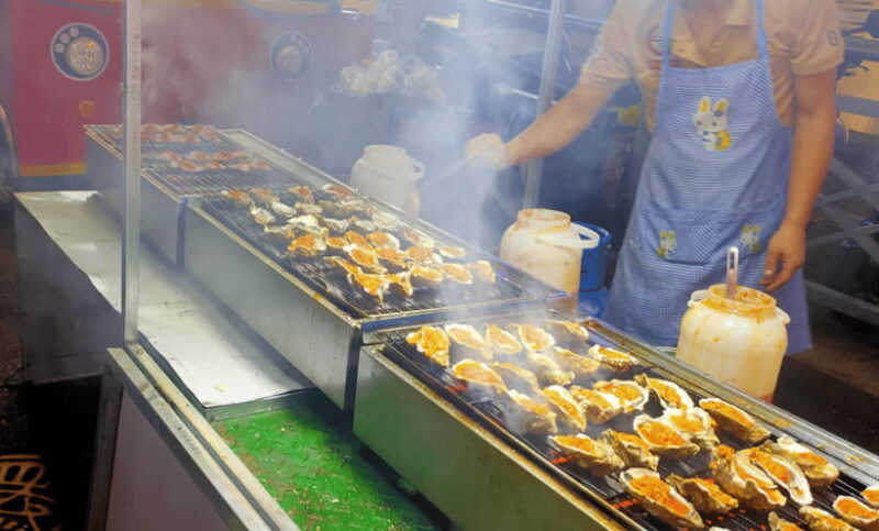 Qingdao walking Night tour with Seafood hot pot and beer - FAQ