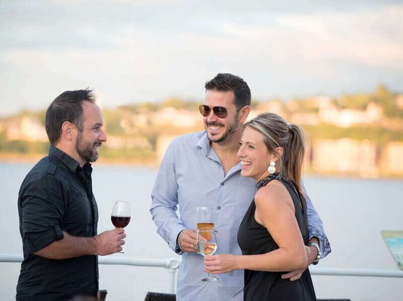 Québec City: 2-Hour Cocktail & DJ Evening Cruise - Québec City: 2-Hour Cocktail & DJ Evening Cruise — A Genuine Look
