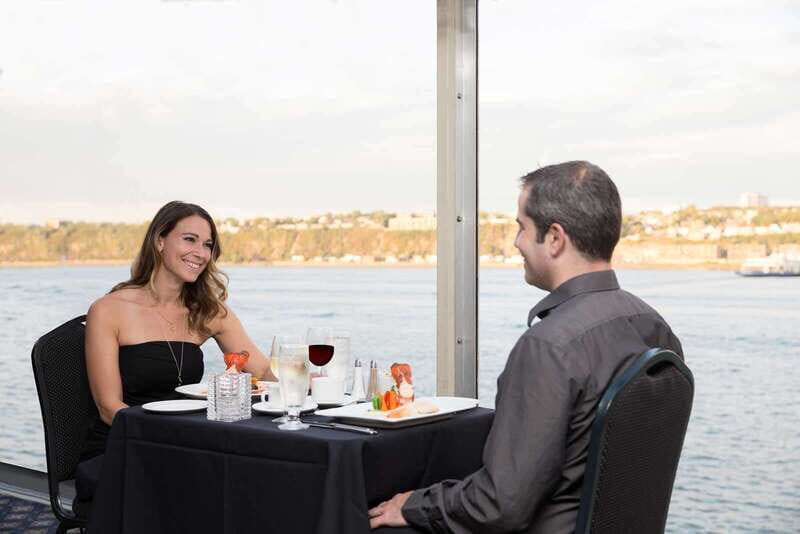 Québec City: 3 or 5-Course Dinner Cruise with DJ & Dancing - Scenic Highlights During the Cruise