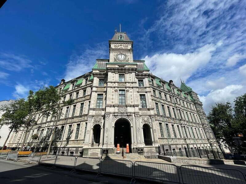 Quebec City: Historic District Walking Tour (2h) - FAQs