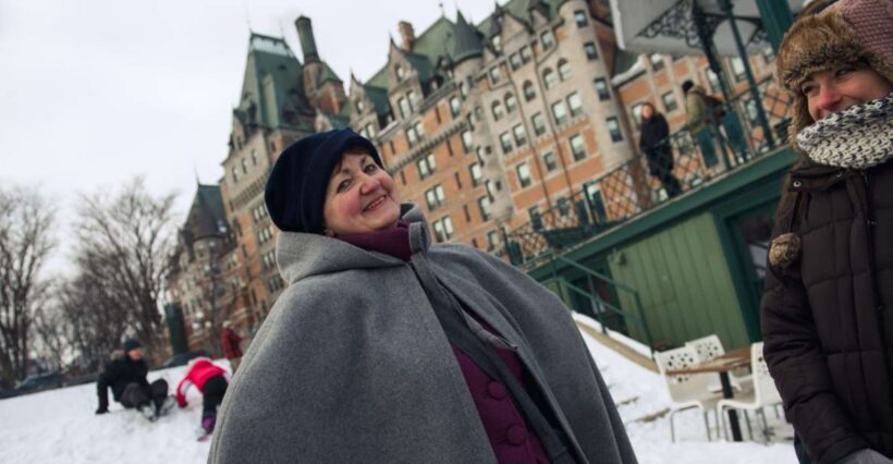 Quebec City: Winter Walking Tour in Old Quebec - Walking Inside and Outside the City Walls