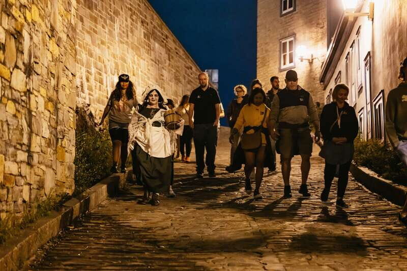 Quebec Interactive Street Theatre: "Crimes in New France" - An Authentic Step Back into Old Quebec