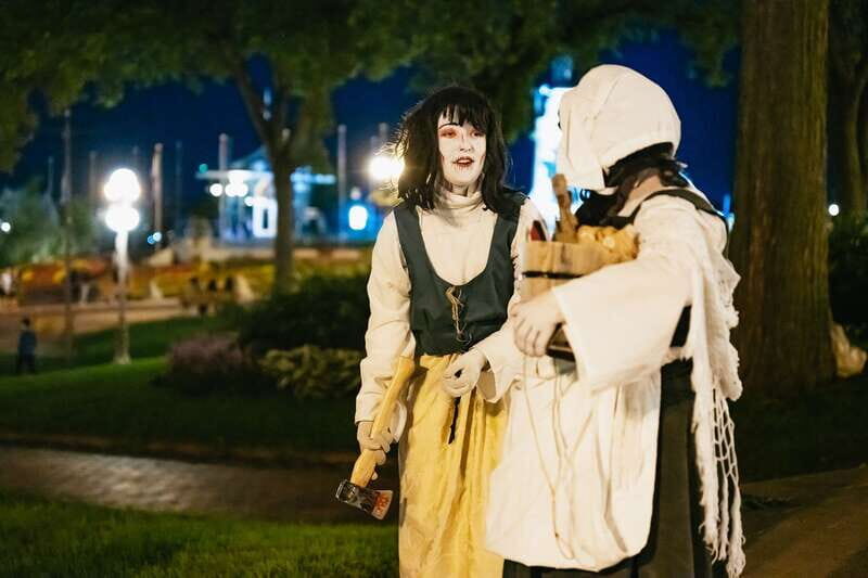 Quebec Interactive Street Theatre: "Crimes in New France" - Weather Considerations and Practical Tips