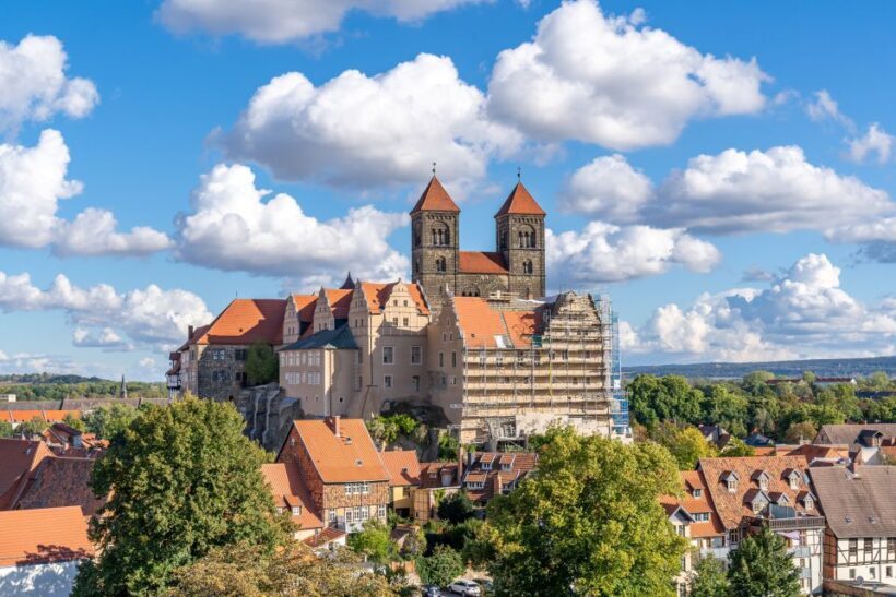 Quedlinburg: Guided City Highlights Walking Tour - Practical Details and Tips