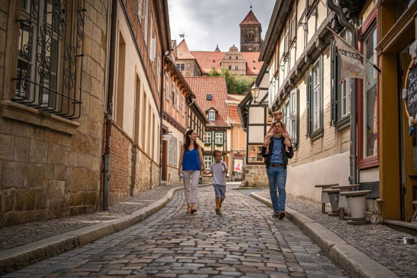 Quedlinburg: Guided City Highlights Walking Tour - Authentic Experiences and Hidden Gems