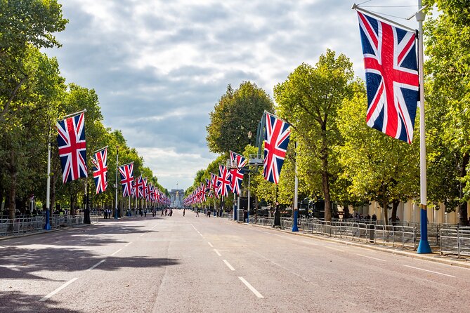 Queen Elizabeth II Private Walking Tour of London - FAQs
