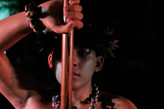 Queens Luau in the Heart of Waikiki - What We Love and What to Consider