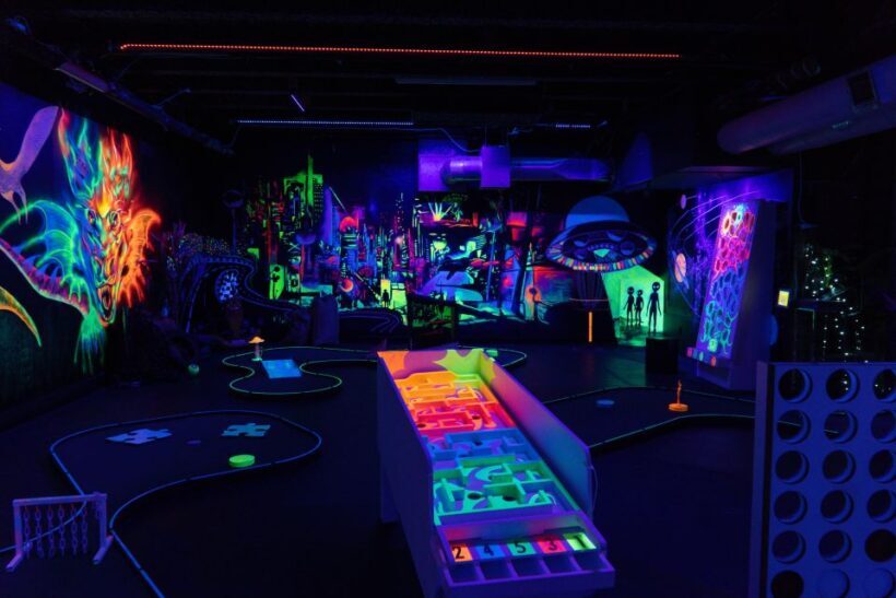 Queenstown: Indoor Putt 'n' Glow Mini Golf - What to Expect at Queenstown’s Indoor Putt n Glow Mini Golf