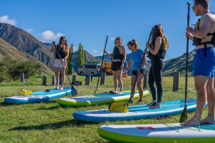 Queenstown: Kayaking or SUP Experience on Moke Lake - An Authentic Lake Escape Close to Queenstown