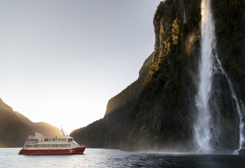 Queenstown: Milford Sound Flight and Cruise - FAQ
