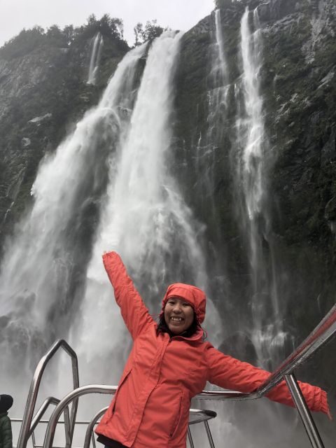 Queenstown: Milford Sound Small-Group Tour w Cruise & Lunch - An Overview of the Milford Sound Experience