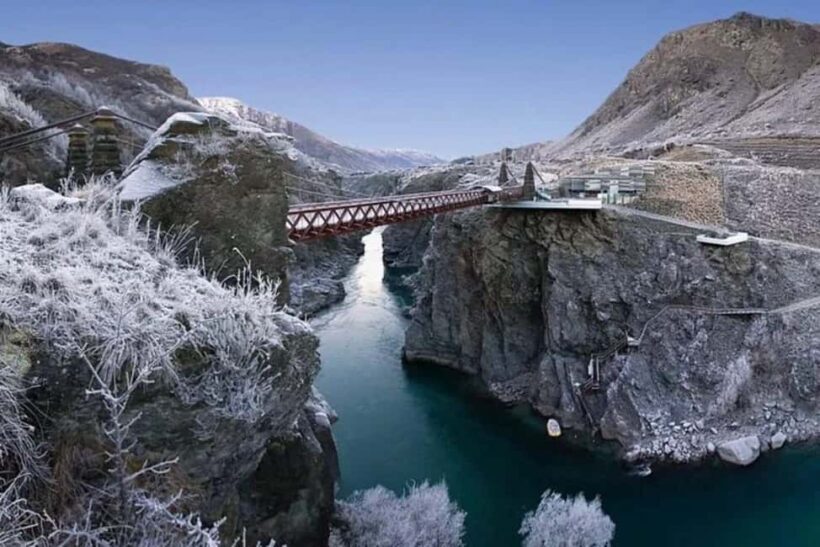 Queenstown: Private Arrowtown and Wanaka Return Day Trip - Authentic Experiences and Tips