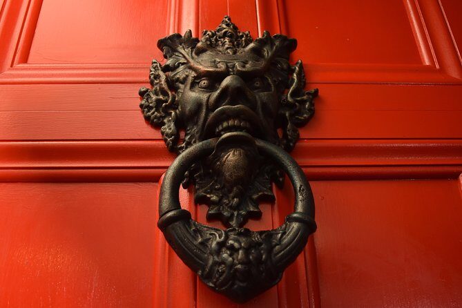 Queenstown Self Guided Sherlock Holmes Murder Mystery Game - FAQ