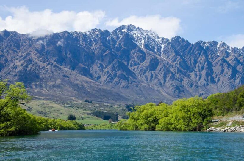 Queenstown to Franz Josef Tour via Wnaka (One-Way) - Transportation and Comfort