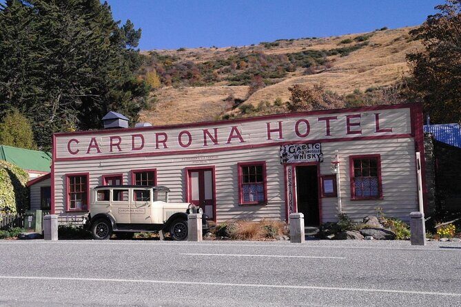 Queenstown to Wanaka One Way Small Group Tour - Key Points