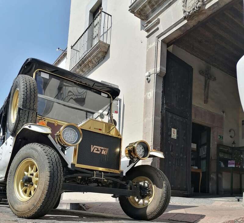 Querétaro: City Tour in a Classic Ford T Vehicle - A Nostalgic Tour Through Querétaro’s Heart