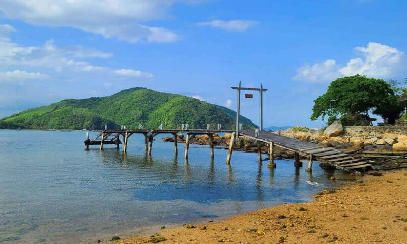 Quy Nhon Tour: Nhat Tu Son Island, Hoa Bay Beach, Sand Dunes - Frequently Asked Questions