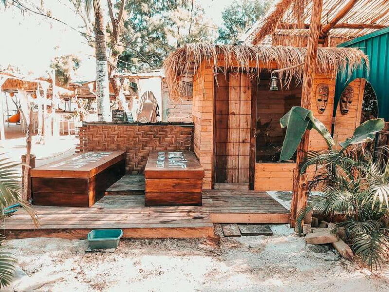 Radiant Gili Air: Outdoor Gym on the Beach - Key Points