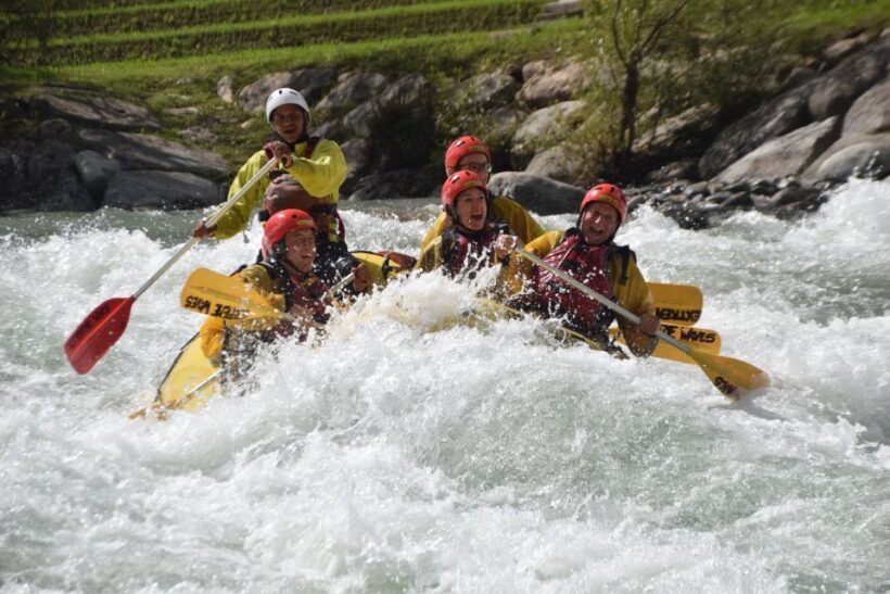 Rafting Classic, with Extreme Waves - What Makes This Rafting Experience Stand Out?