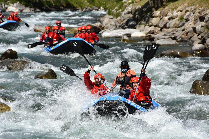 Rafting Extreme - Essential Equipment Provided