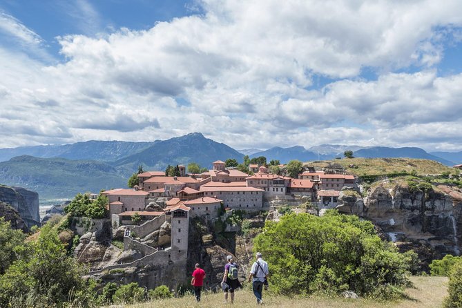 Rail Tour from Thessaloniki to Meteora 3 Days - 2 Nights - FAQ