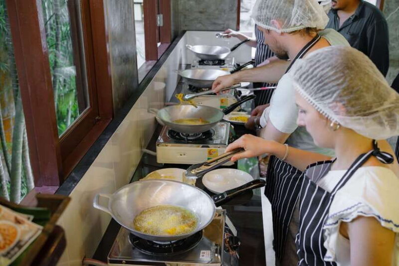 Railay: Hands-On Thai Cooking Class at Railay Beach - The Itinerary Breakdown