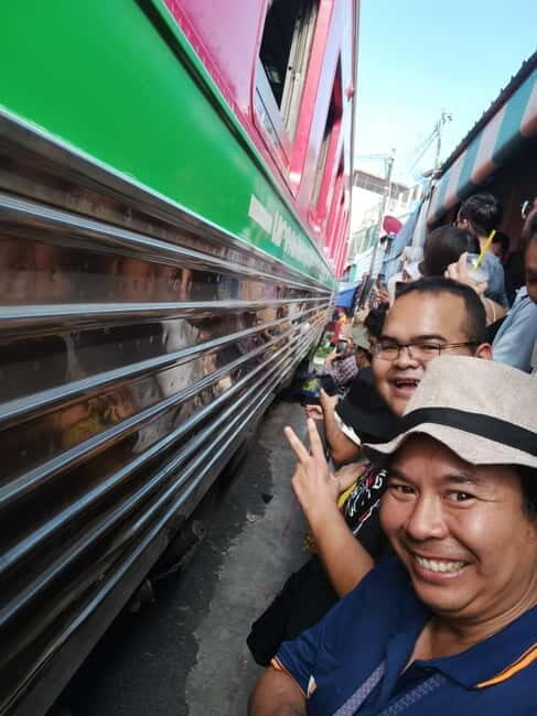 Railway to Waterway: Exploring Railway and Floating Market - A Closer Look at the Experience