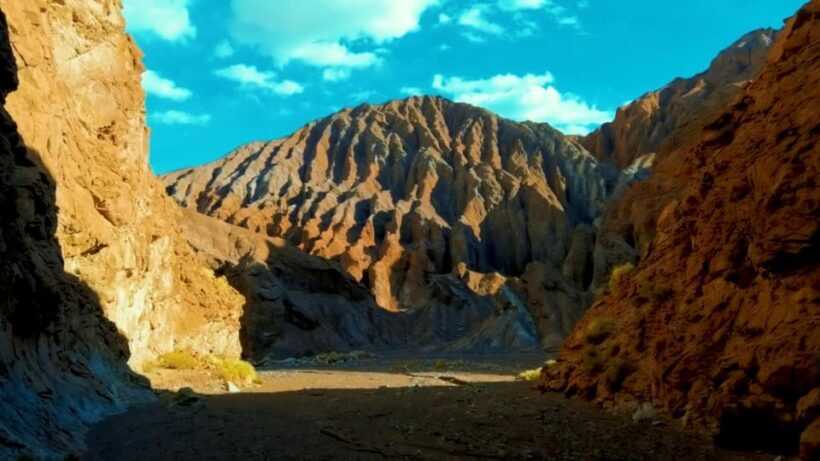 Rainbow Valley Tour: Mesmerizing Colors and Flavors - Indulge in a Gourmet Picnic